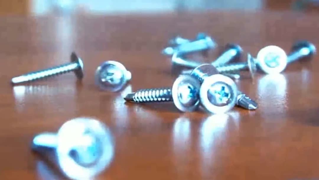 看看工人怎么使用角磨片,看完长见识了