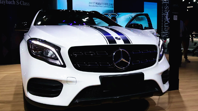 奔驰开始亲民,全系降价6-8万,你还考虑宝马奥迪吗?