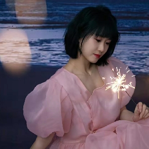 小狗超可爱w 