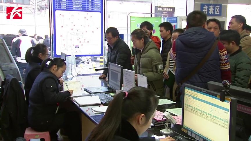 推进“互联网+政务服务”,政府让数据多跑路、百姓少跑路