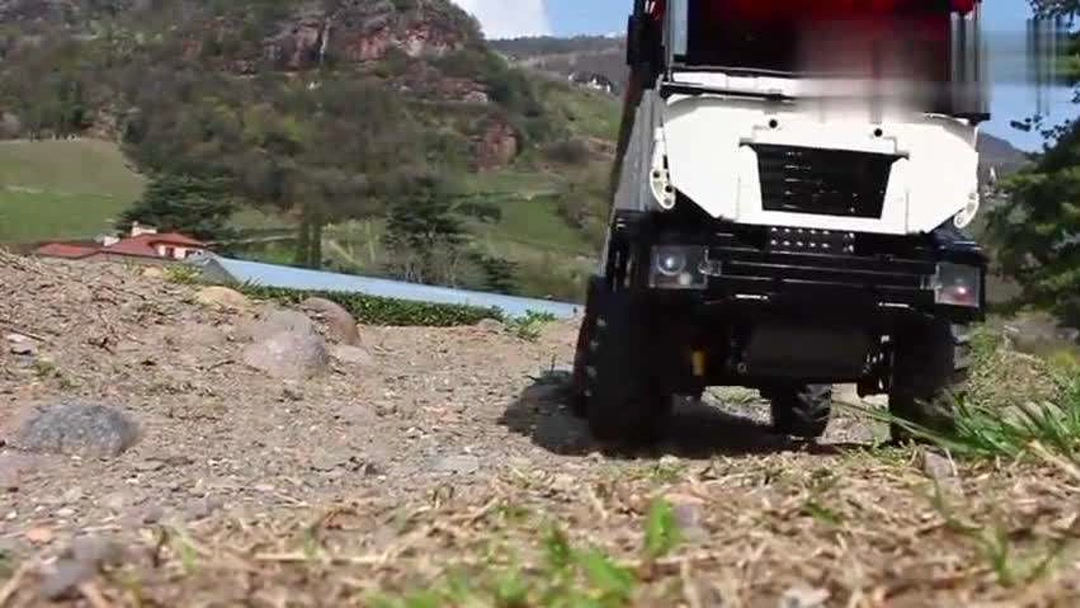 乐高积木:乐高机械组MOC达喀尔拉力赛全地形遥控卡车预览