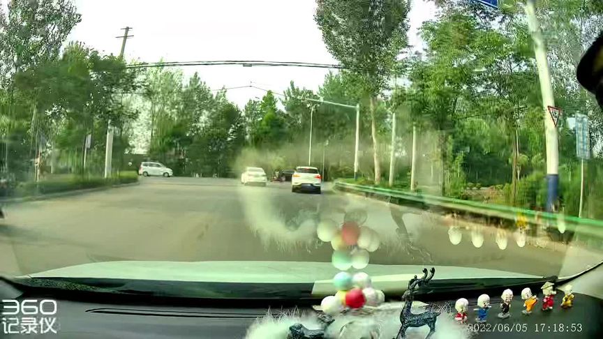 #行车记录仪 真是一分价钱一分货!画质清晰角度广,不错不错?