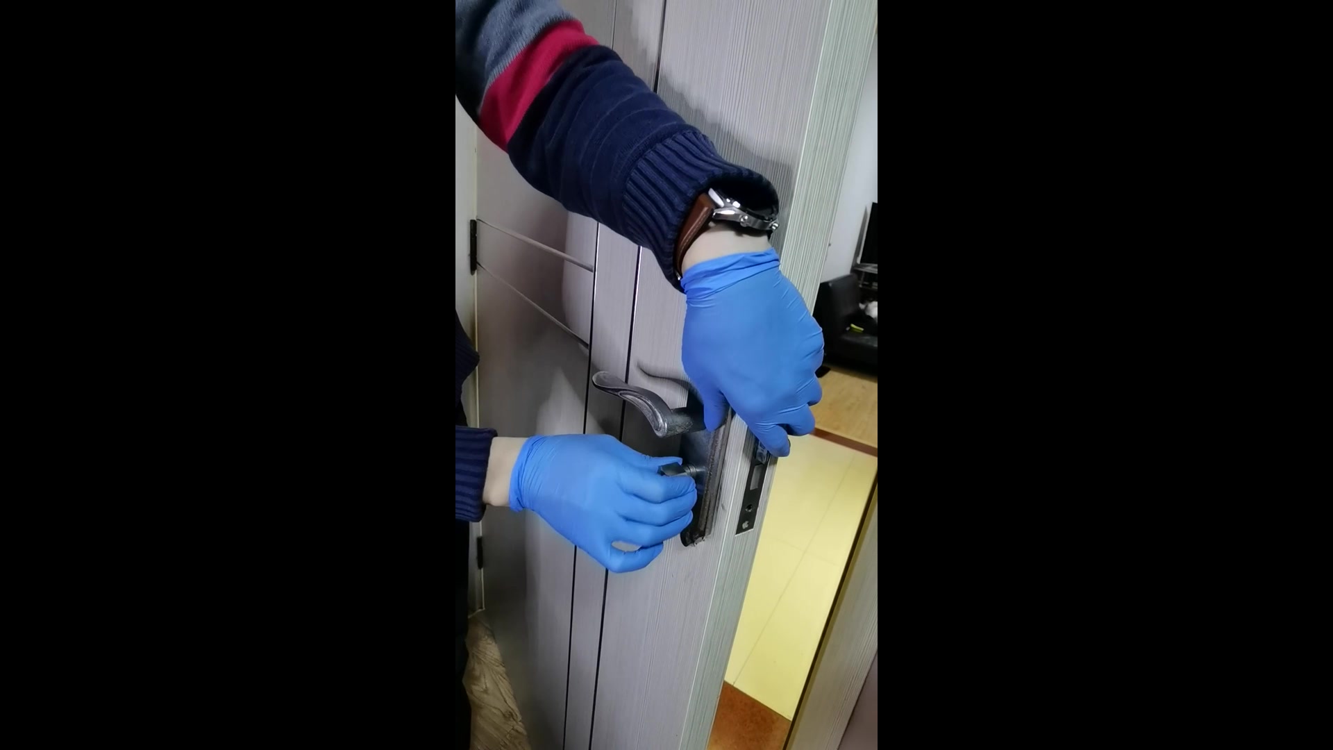 宅男日常之换锁,只需5块8解决噪音困扰,换室内门锁教程