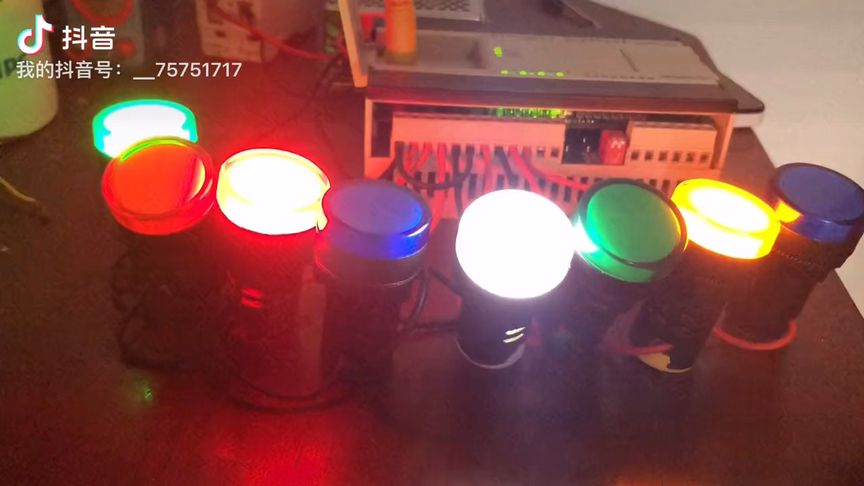 跑马灯程序效果图