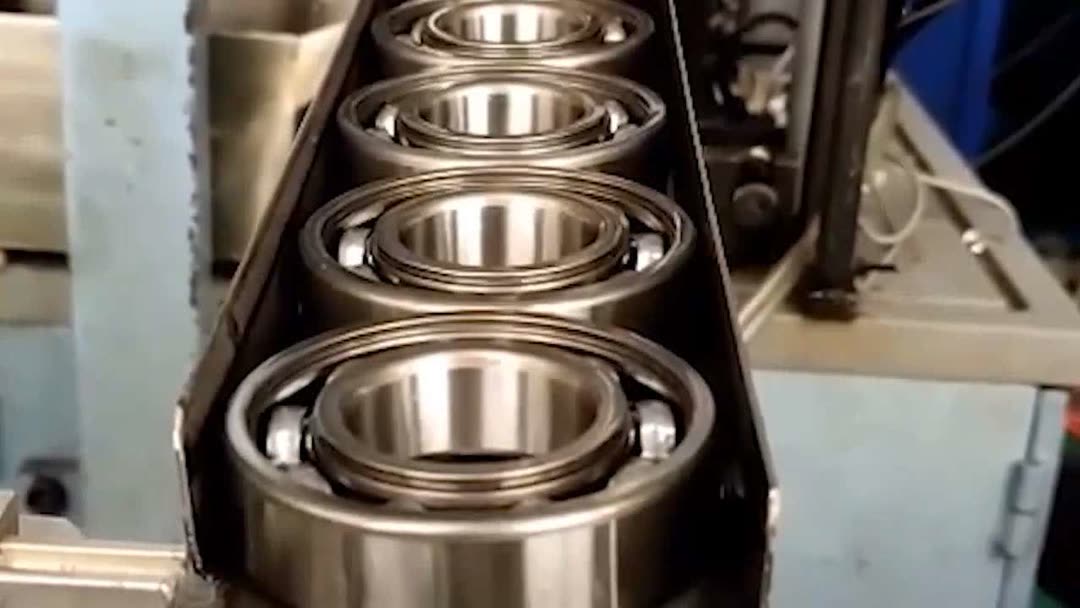 轴承(滚珠)的加工过程,没想到他是这样进去的