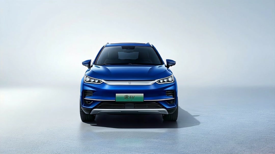 续航730公里的六座车,比亚迪唐EV,一起来做梦|轱辘哥说车