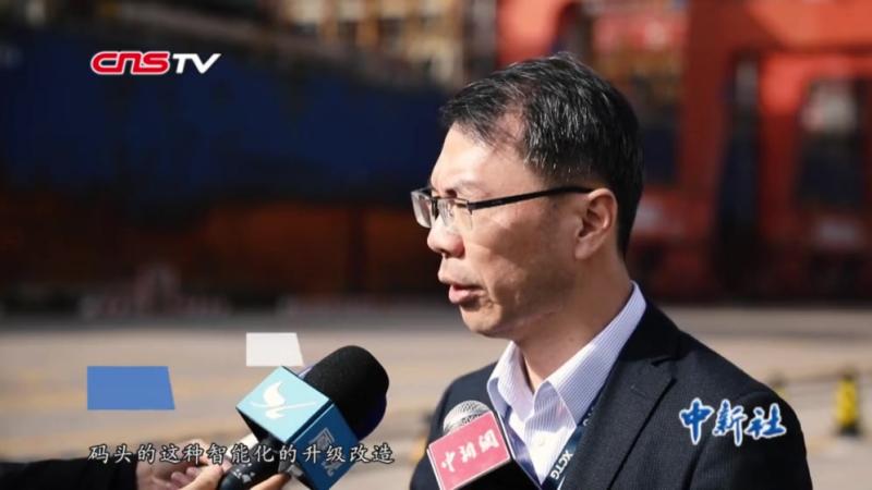 厦门港启用首批纯电动牵引车 建设绿色生态型港口