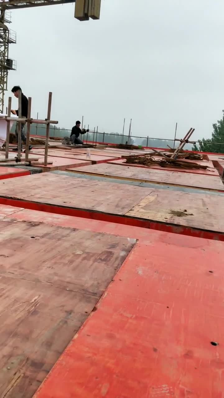 现浇混凝土框架梁浇筑木模板制作现场