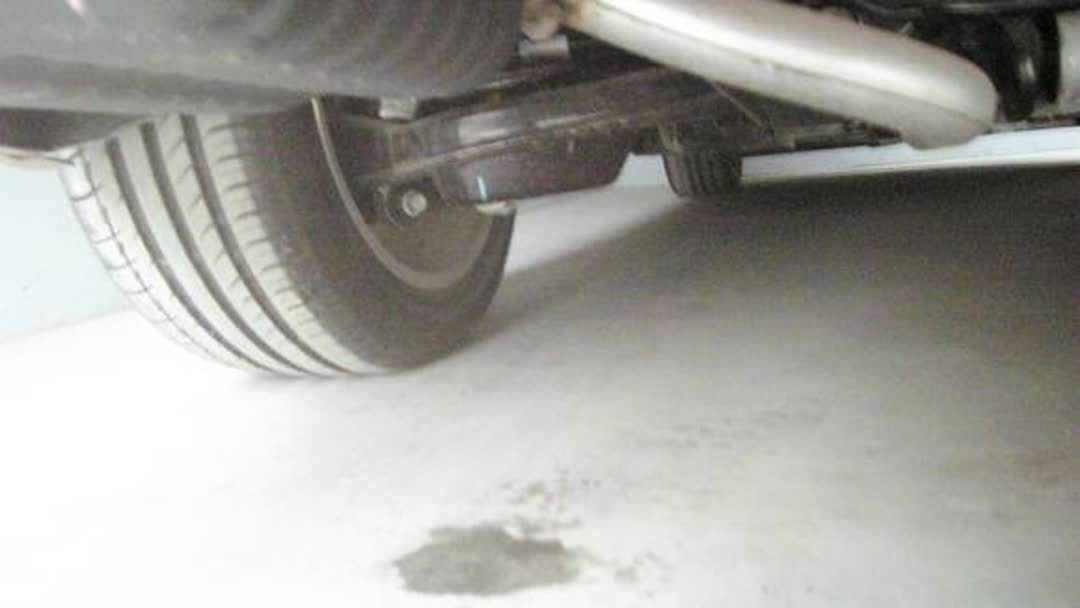 天气冷了,汽车排气管滴水正常吗?听老司机彻底分析,终于放心了