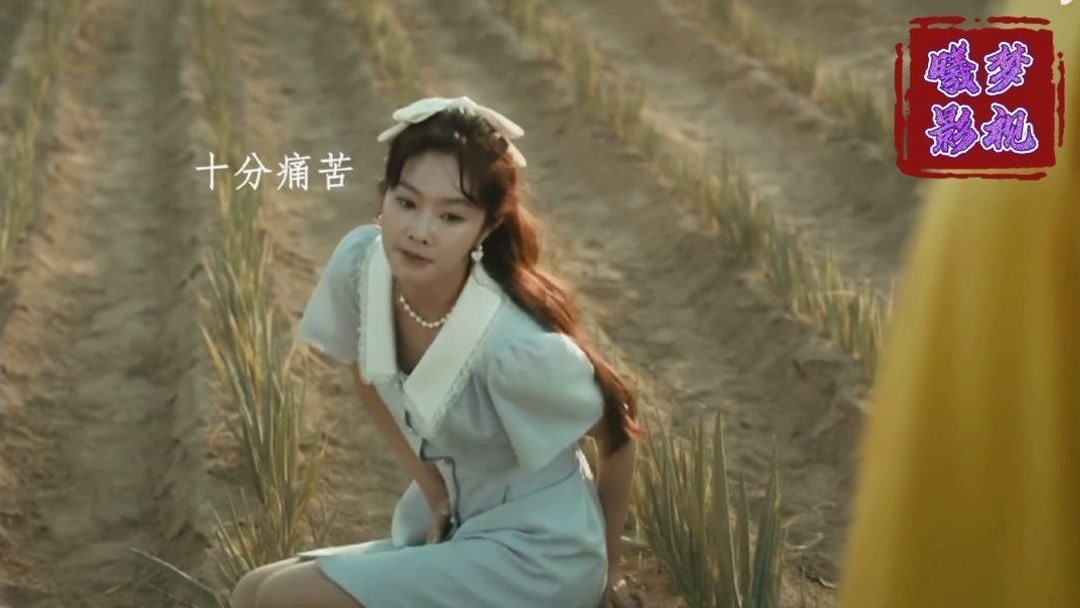 美女突然肚子不舒服,尽然当众拉稀了!