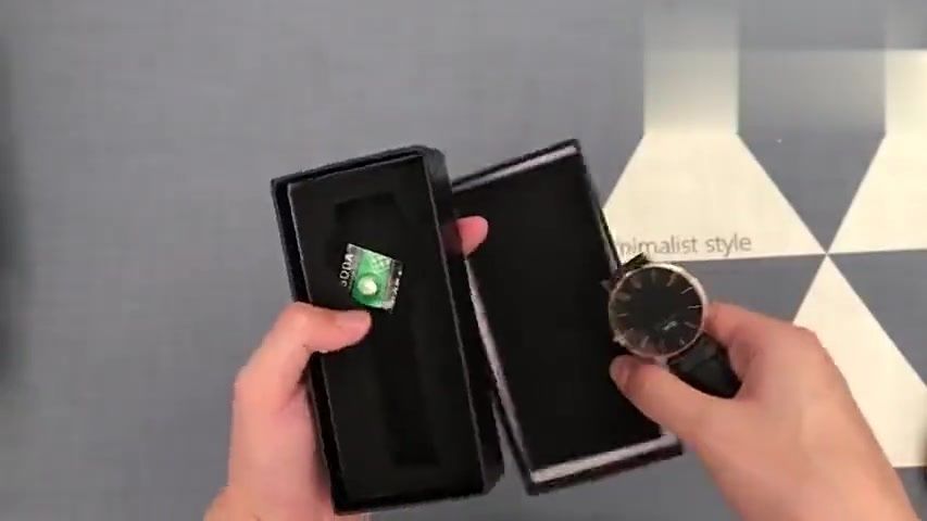 拼多多69元买的“DW”手表开箱,打开盒子一瞬间:咦,我的表呢