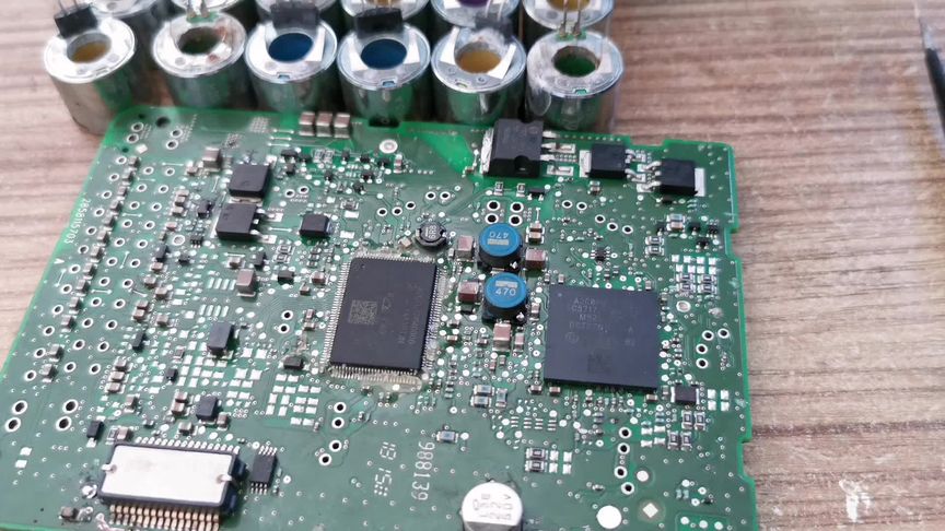 来一个国产东风ESP进水无通讯维修,处理好上车测试正常通讯