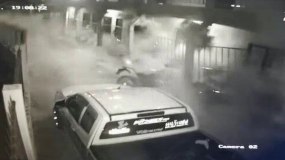 可怕!泰国三层公寓楼突然地陷倒塌