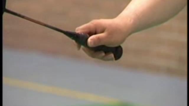 李在福教练握拍教学,不要再傻傻用苍蝇拍打了