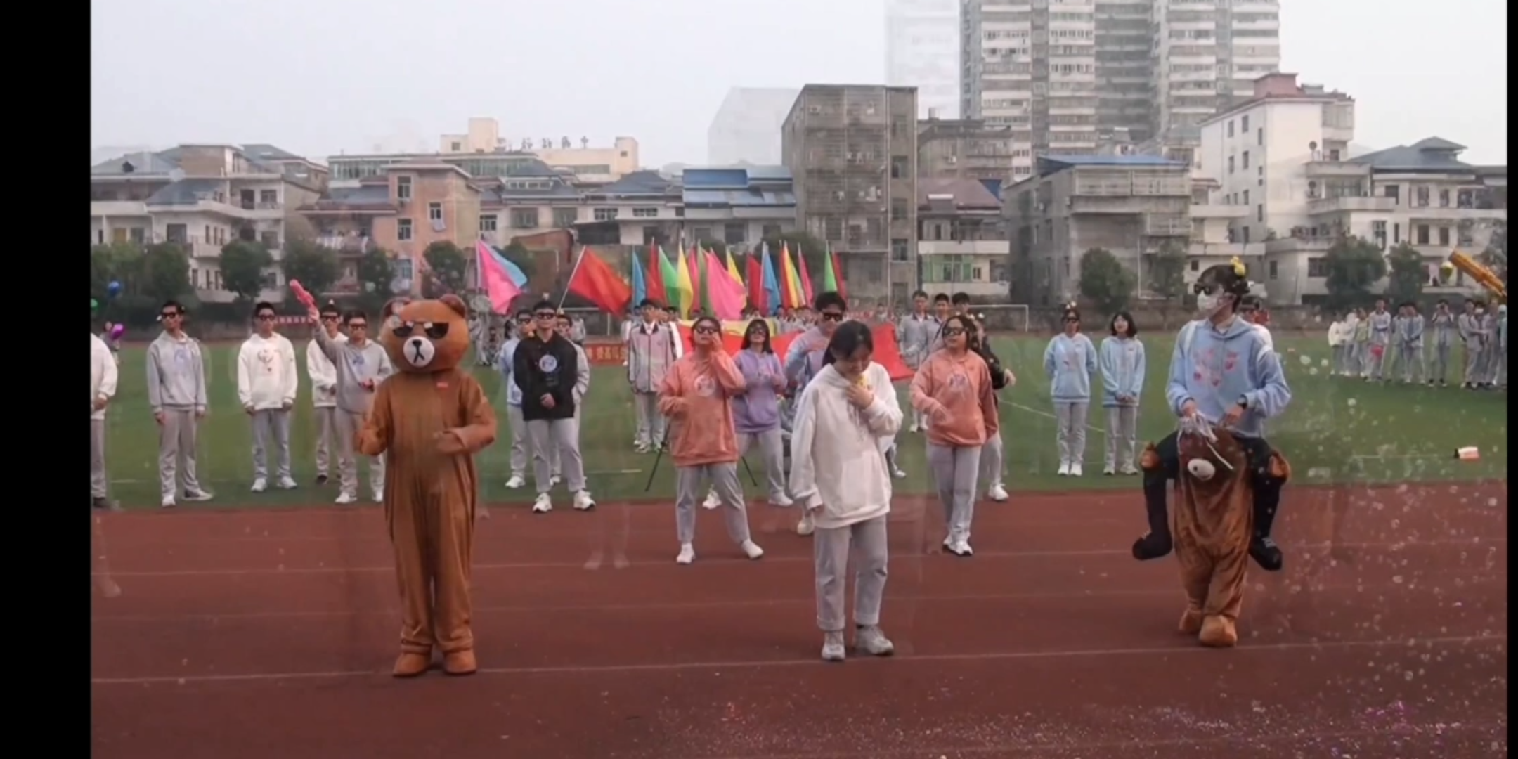 当运动会开幕式跳东西和纯欲天花板时,全场都尖叫了––都昌二中第...
