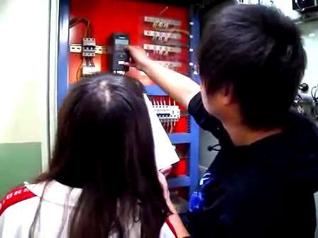 首钢技师学院-西门子变频器参数设置学生训练