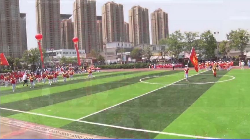 运动会开幕式表演“舞龙”