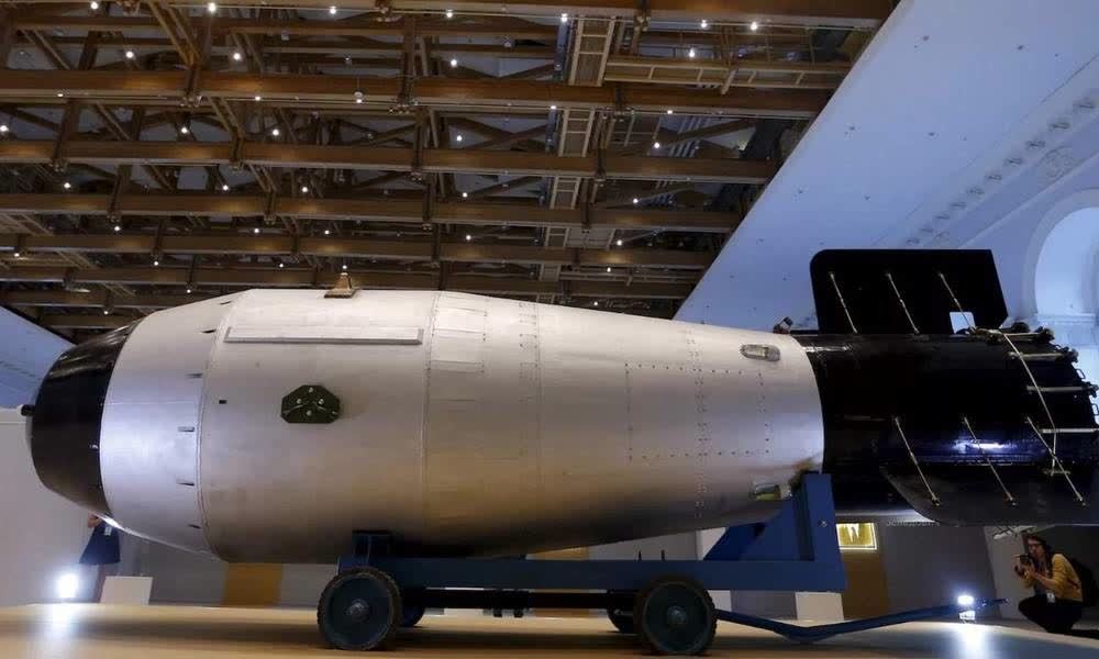 全球唯一成功研制核弹,却又主动放弃的国家,如今成了三流小国