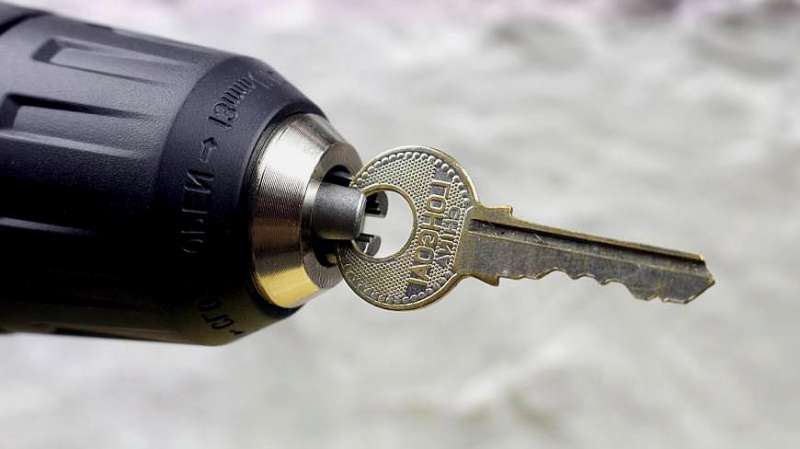 这才是手电钻的正确用法,我怎么没想到呢,简直太实用了