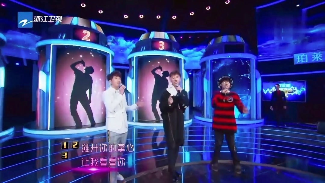 异口同声:光良携手模仿歌手,合唱情歌《掌心》,现场观众听懵了