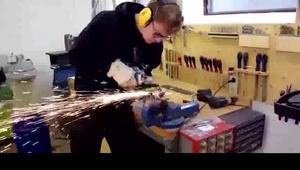 牛人爆改角磨机,这功能也太强大了!