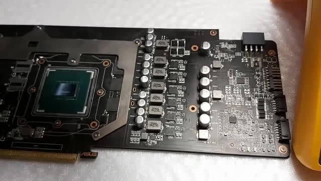 华硕GTX1070显卡上家说核心坏了,还有维修价值吗