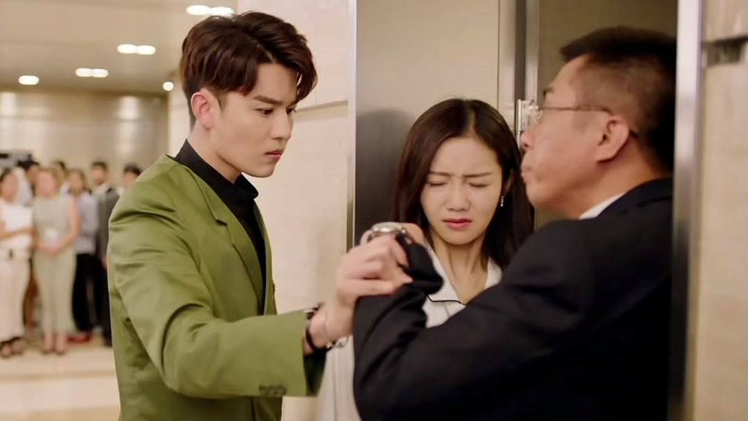 总裁的安全感总是来得那么及时!盛筠:我的媳妇儿你也敢打?