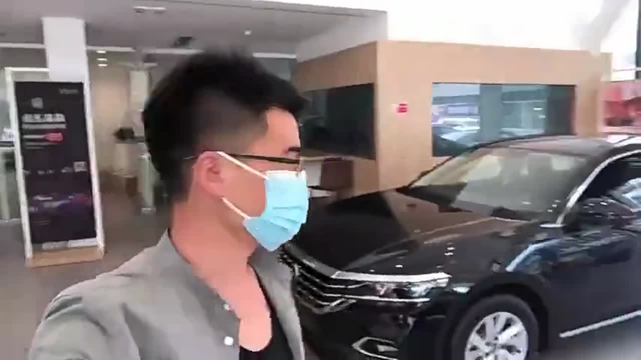 15万多看2021款帕萨特,不比凯美瑞香?直降3万下血本了
