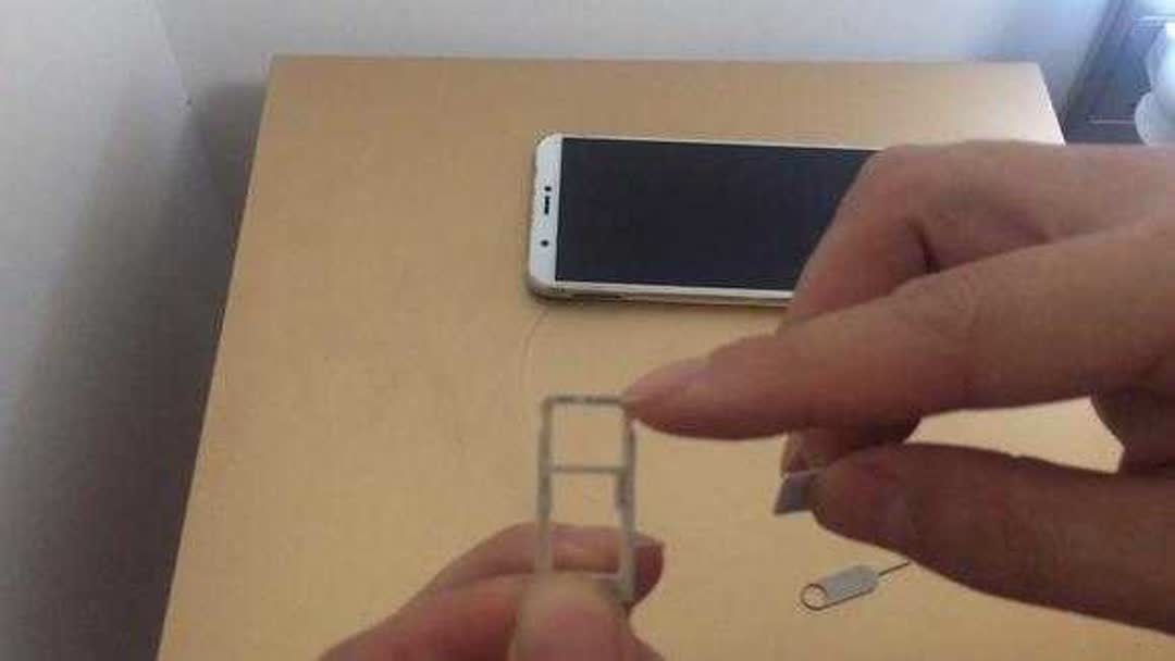 您的爱机SIM卡如何更换?