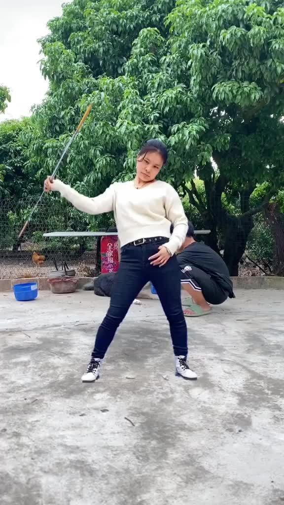 给大家表演一个七十二变,你还记得这是西游记的哪个经典片段吗?