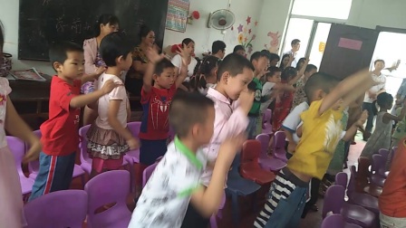 20180622_080123刘升金色阳光幼儿园学前班毕业家长会