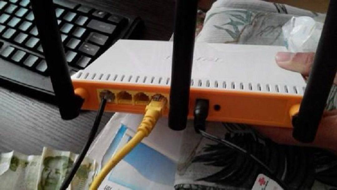 路由器隔一段时间就上不了网,断一下电又能用了,这是什么原因