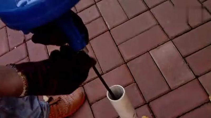 美特佳管道疏通器使用方法
