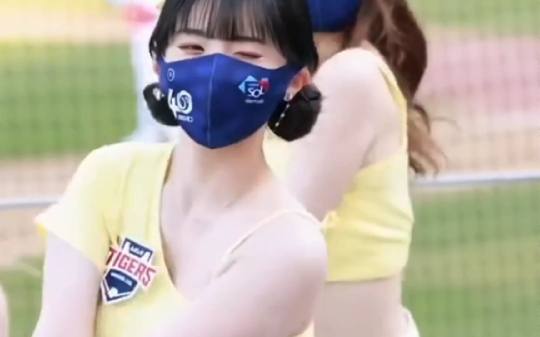 卡塔尔世界杯韩国啦啦队李多惠,可爱又性感～