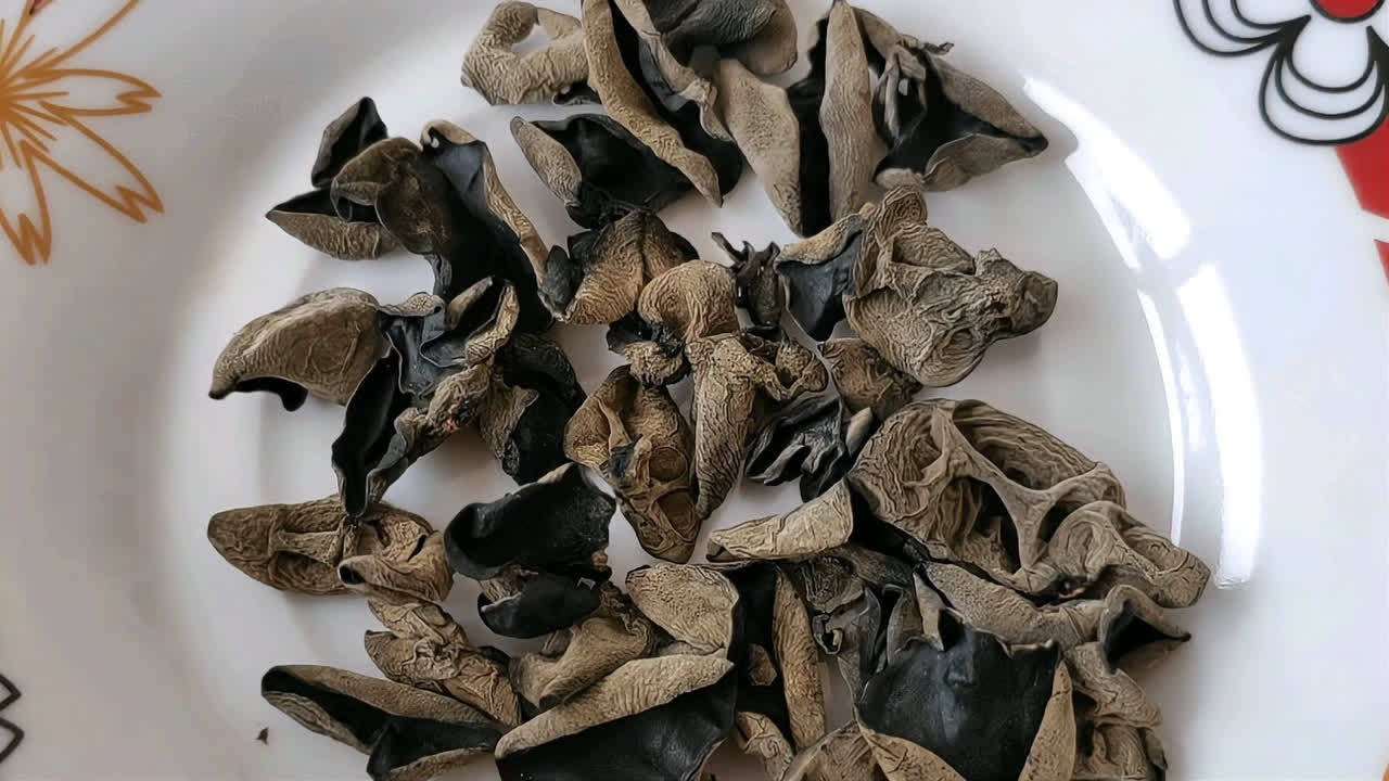 木耳好处多多,但做错相当于白吃,可惜懂的人不多