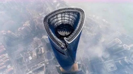 828米的世界“第一高楼”,风一吹摆幅3米多!为何楼房吹不倒?