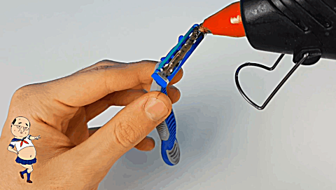 出差旅行必备防刮伤小技能, 习惯用手动刮胡刀的宝宝必学