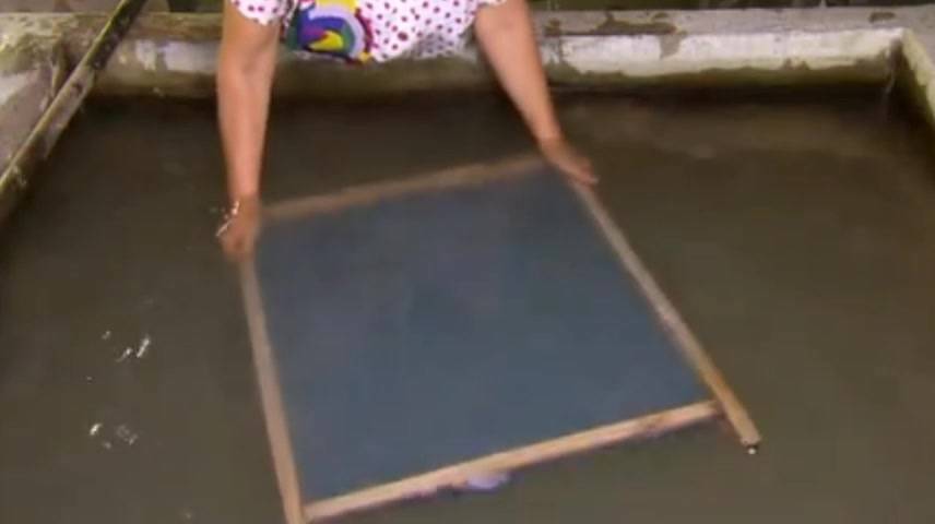 沉浸式古法手工制作油纸伞