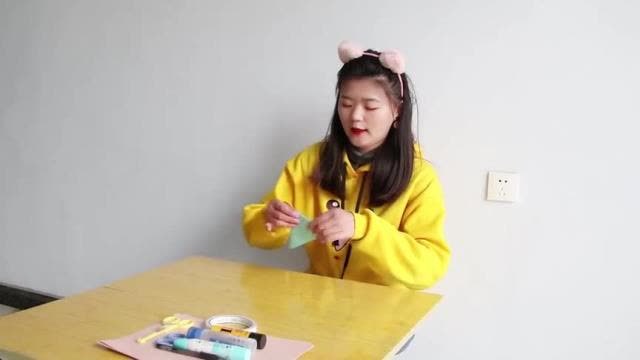 小晴用纸杯做手工,做了一只会捉迷藏的小兔子,真有创意