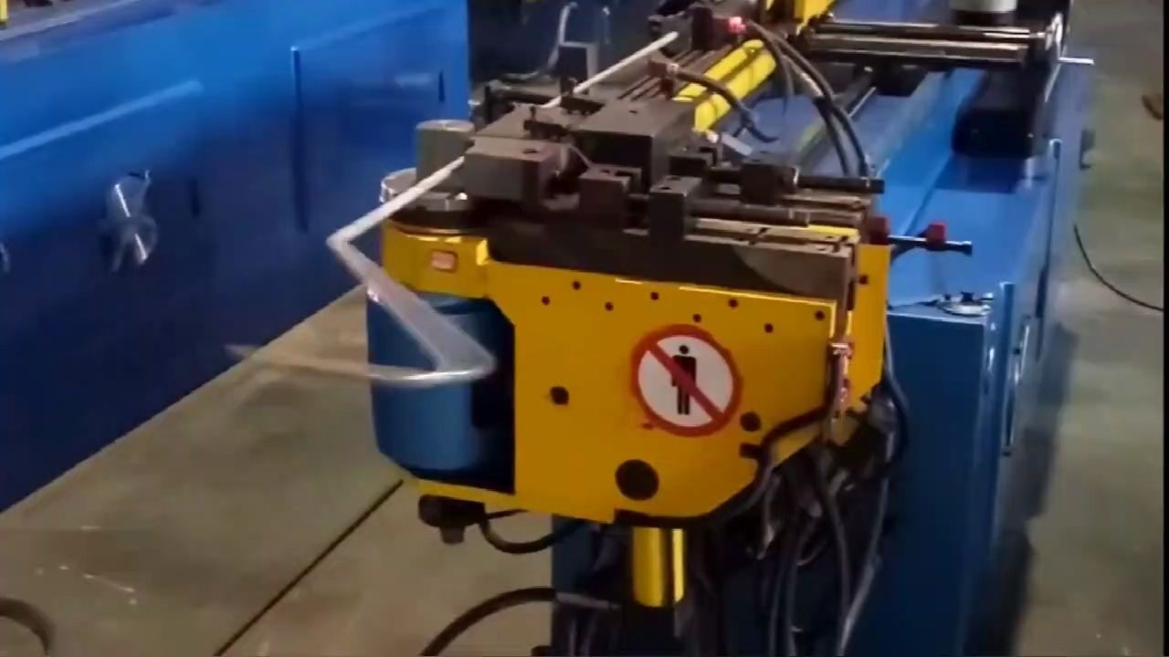 弯管机`弯管机~CNC全自动弯管机-油管多角度弯曲