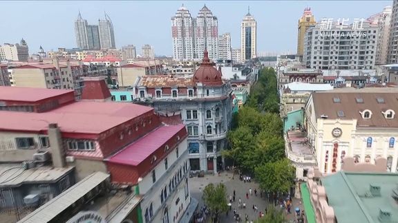 哈尔滨中央大街:品味“建筑艺术长廊”