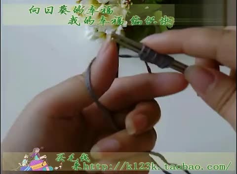 视频: 蓝洛毛衣毛线编织教程之手指绕线起针法