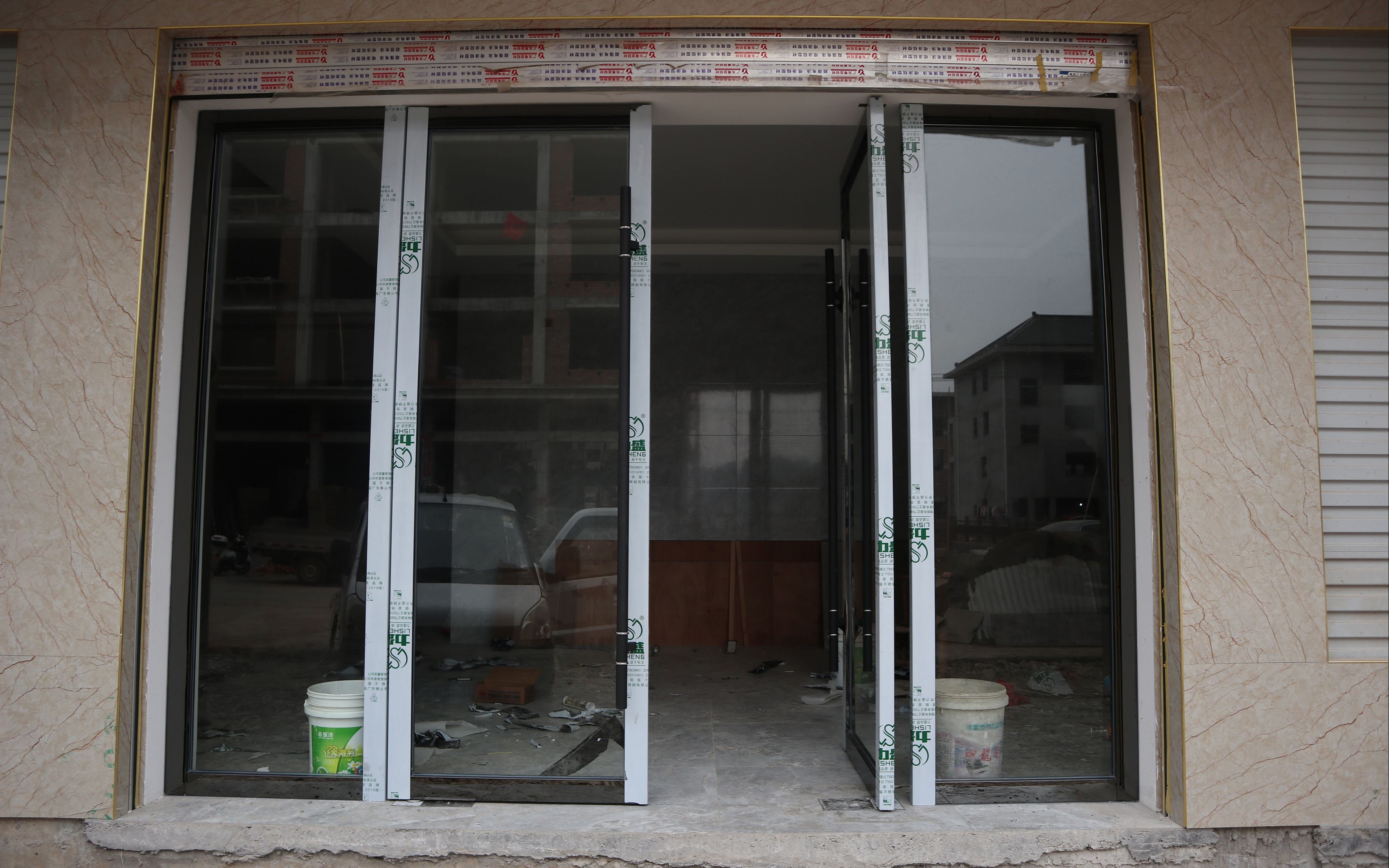 不锈钢折边门制作