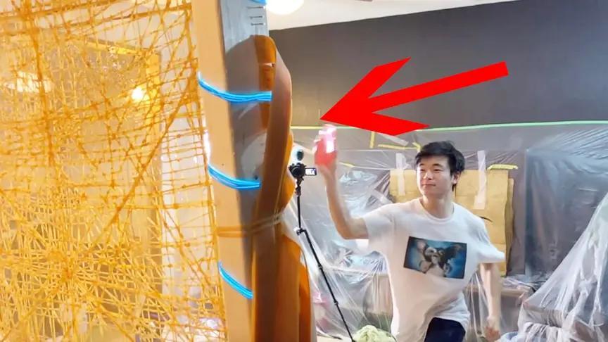 日本小哥做橡皮筋屏障反弹一切伤害?网友:带屏障荣耀绝对王者!