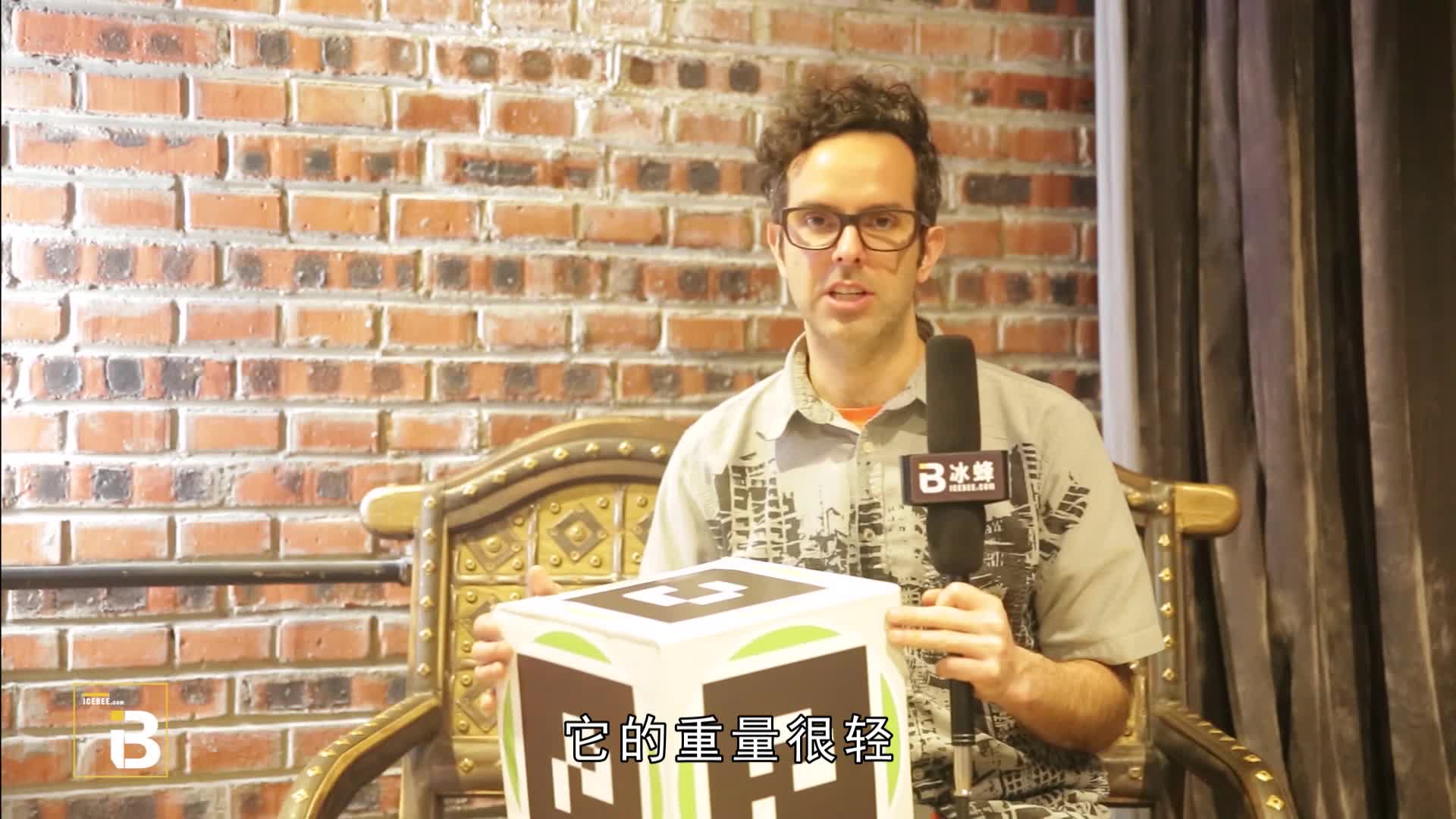 ...逛设计周:体验瞬间变老的神奇展览和灯光互动的迷幻花园,澳洲设计师...