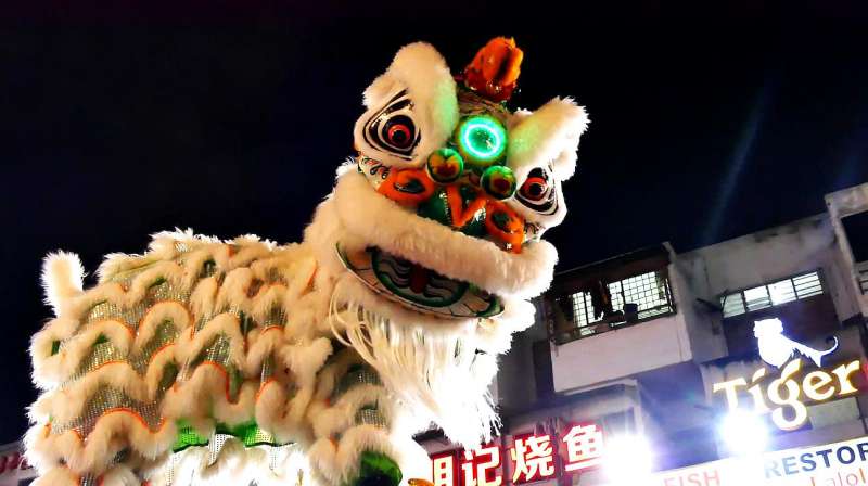 舞狮艺术,高桩舞狮表演,舞狮视频欣赏