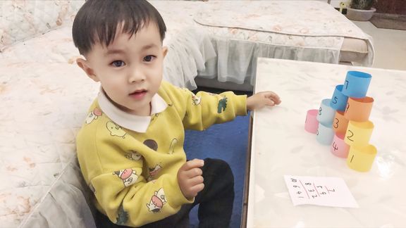 自制搭建数字蛋糕教具 让宝宝在游戏中爱上数字组合理解层次概念