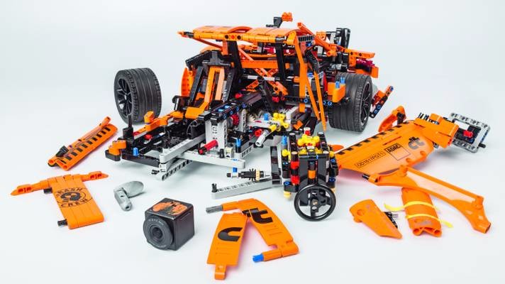 乐高版保时捷911 GT3 RS参加碰撞测试