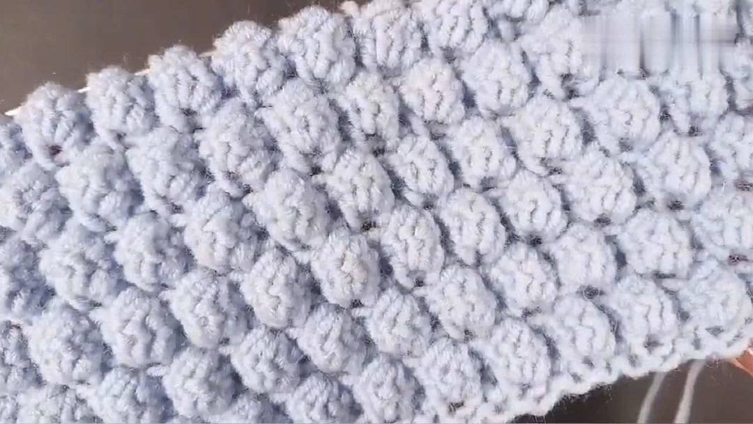 毛线钩织毛毯花样视频,钩针编织立体树莓花样,织毯子好美观啊