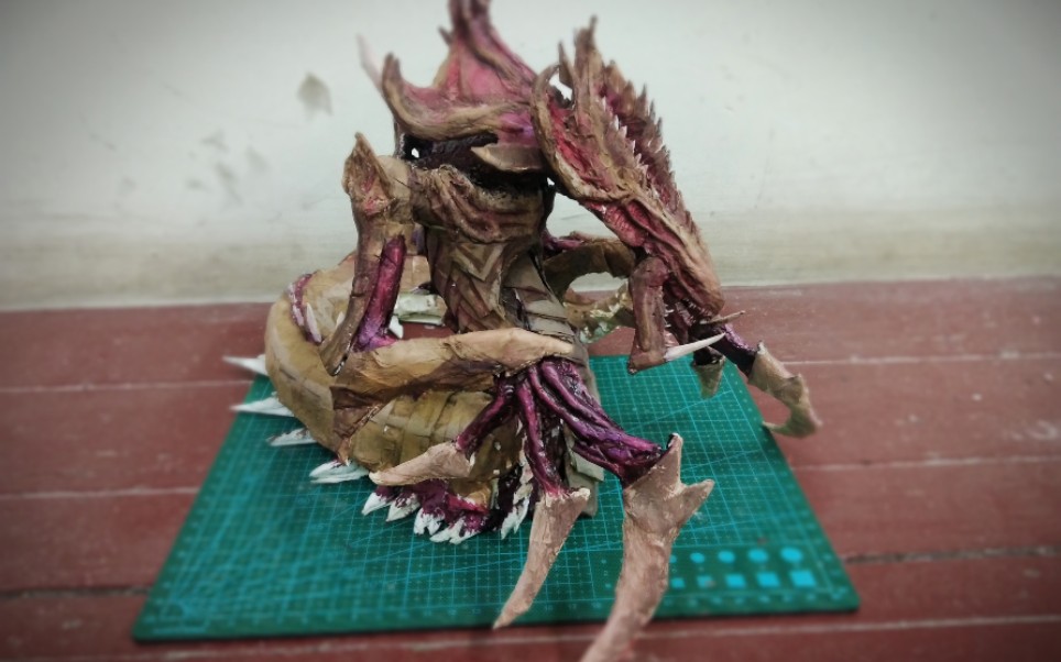 用『纸』做「刺蛇」模型——星际争霸系列